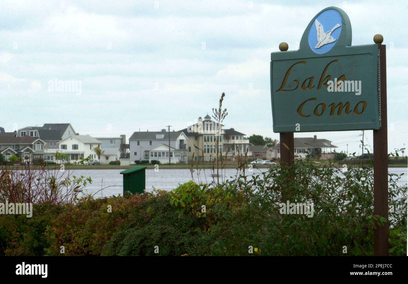 ** ADVANCE FOR SATURDAY, NOV. 13 ** A sign marking Lake Como is seen in ...