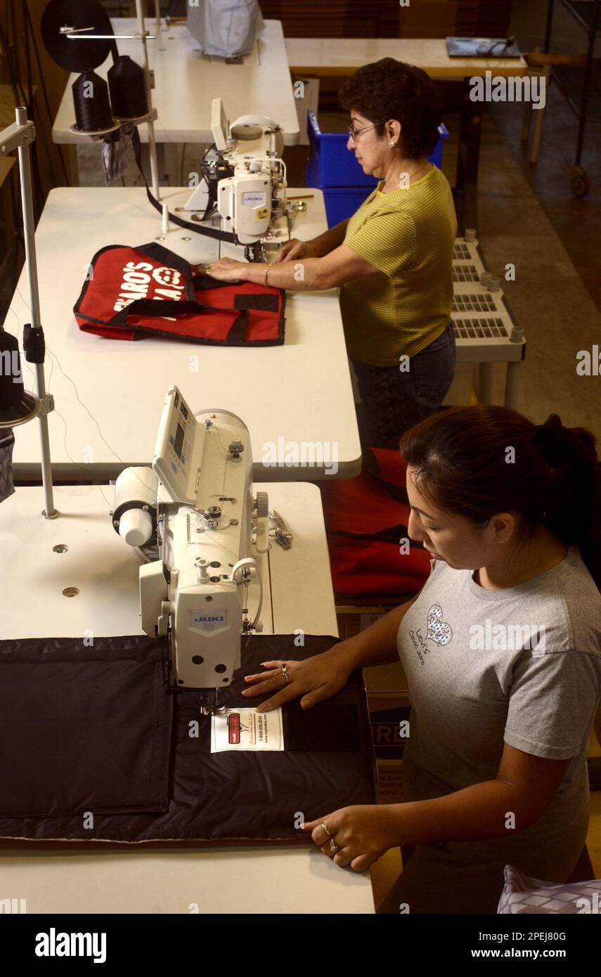 Reyna Cifuentes, right, and Maria Elena Jimenez, shown Oct. 28, 2004 ...