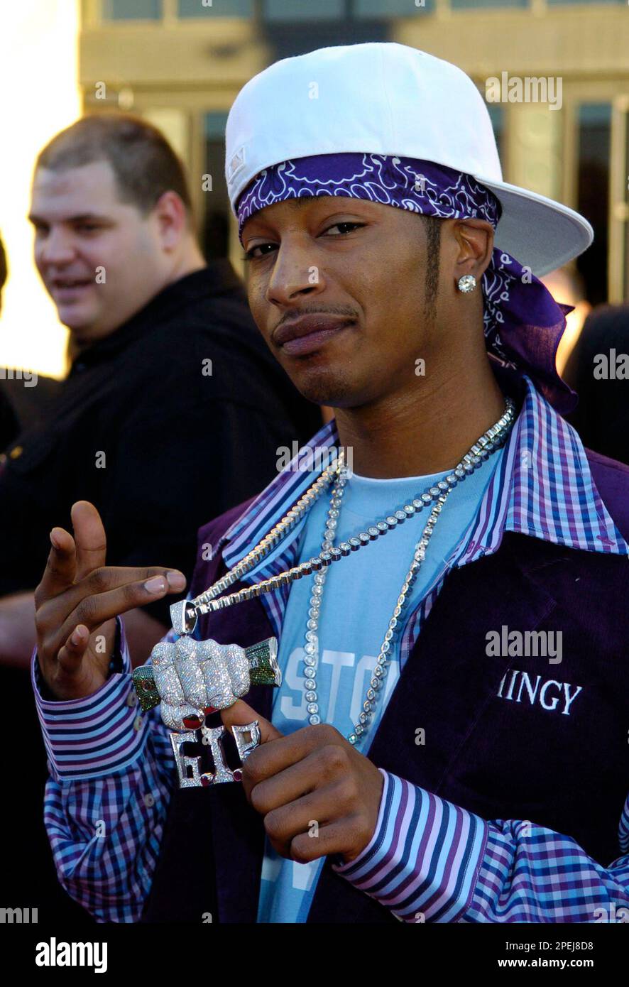 Chingy arrives for the 32nd annual American Music Awards, Sunday, Nov ...