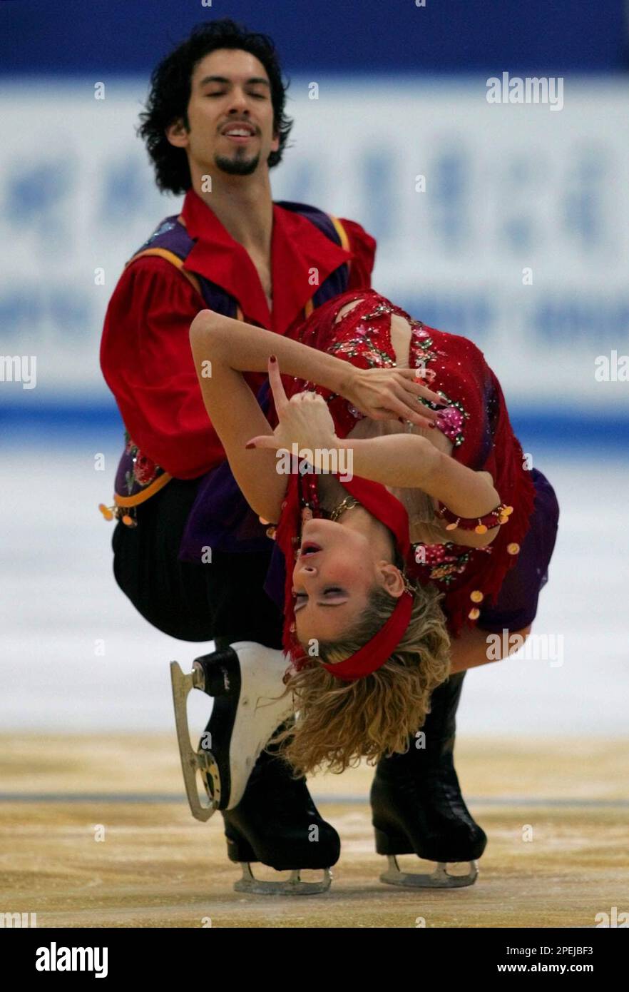 The USA's Tanith Belbin, bottom, and Benjamin Agosto peform during the ...
