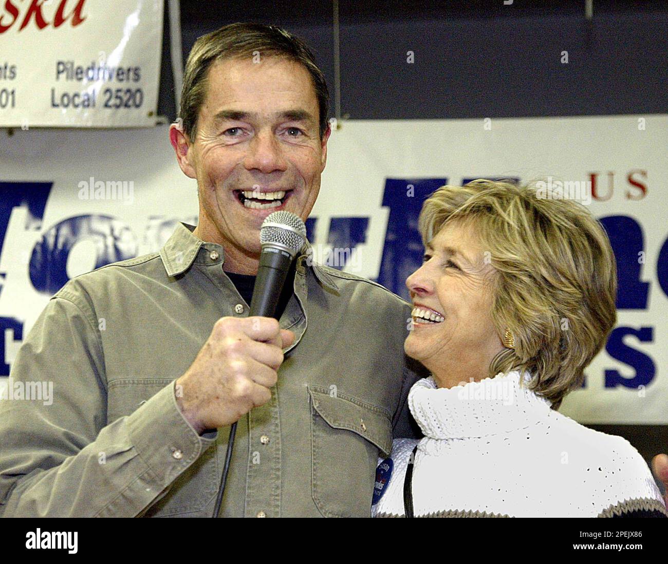 Democratic senatorial candidate Tony Knowles stands with his wife ...