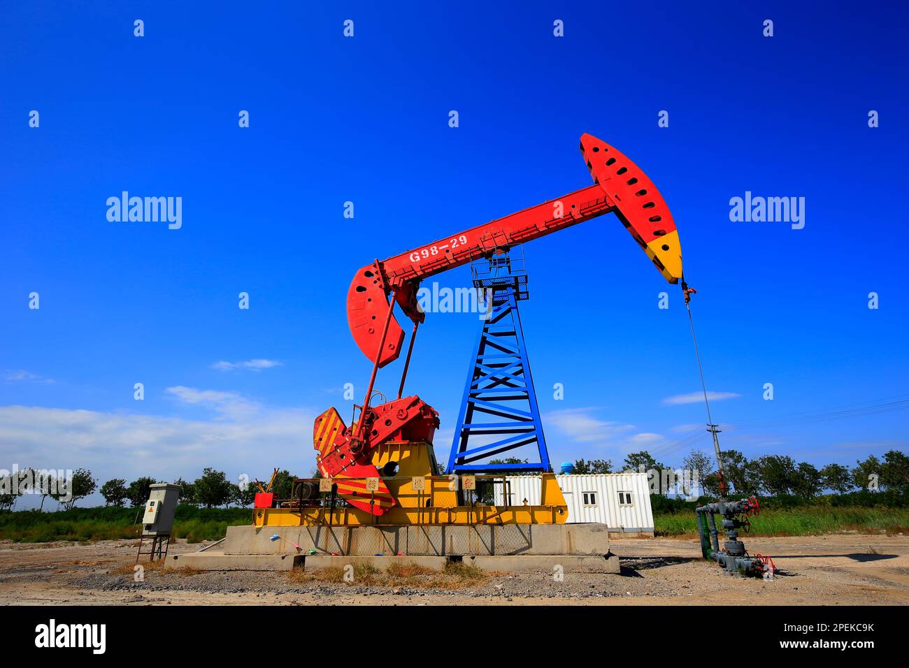 The oil pump, industrial equipment Stock Photo - Alamy