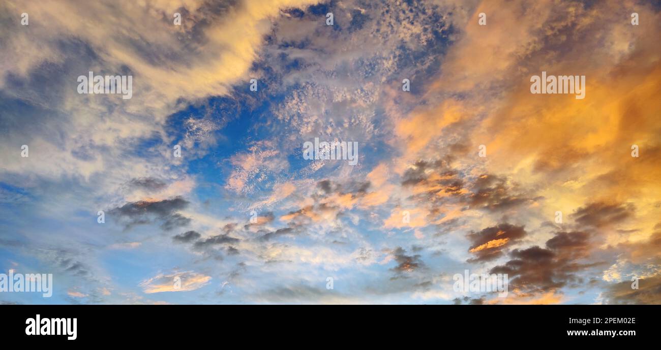 Colorful sky hi-res stock photography and images - Alamy