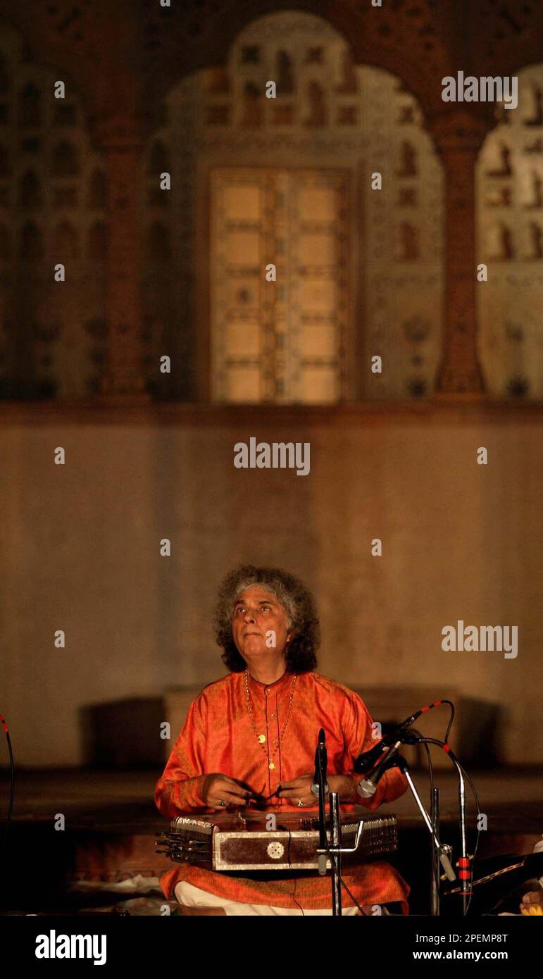 Indian musician Pandit Shiv Kumar Sharma plays Indian classical ...