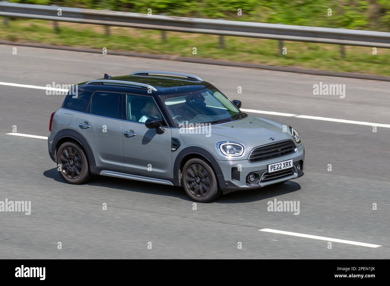2022 Grey MINI COUNTRYMAN COOPER CLASSIC 1499cc Petrol 6 speed manual ...