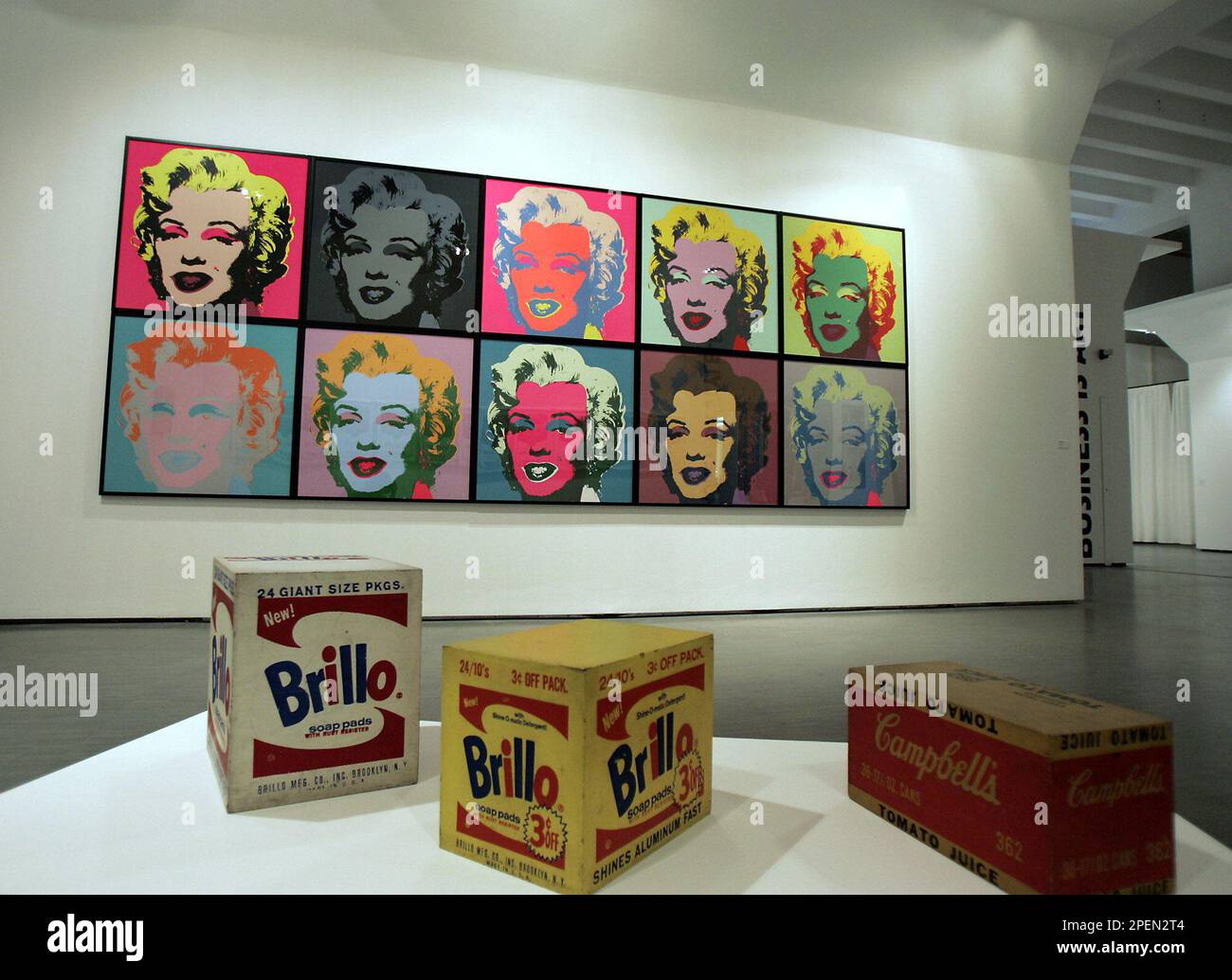 Portraits of Marilyn Monroe and other works by Andy Warhol that went on ...