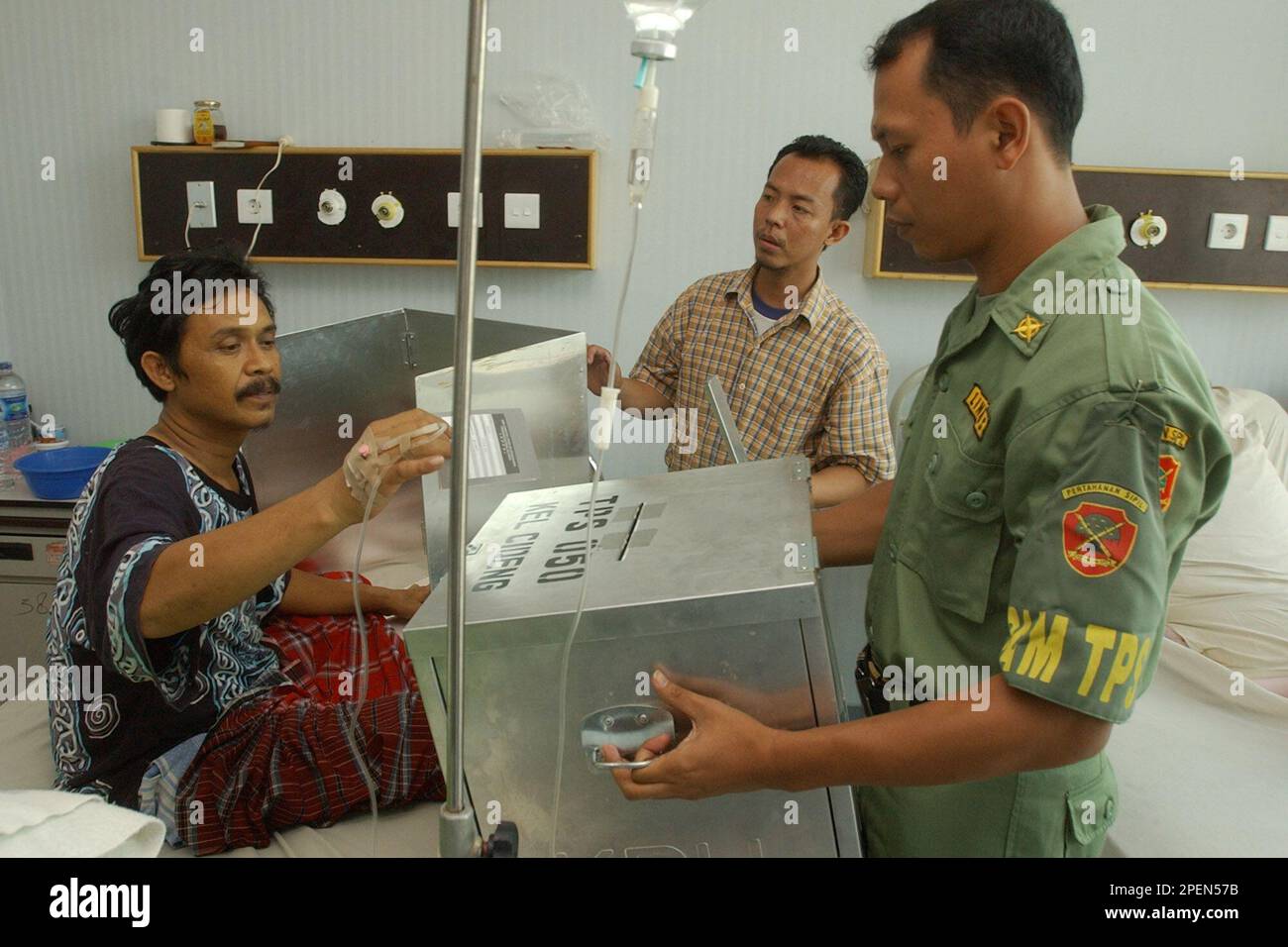 From his hospital bed, Jusuf casts his vote in the second round of ...