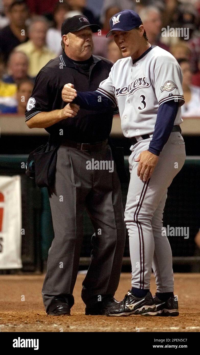 Milwaukee Brewers manager Ned Yost, right, argues with home plate ...