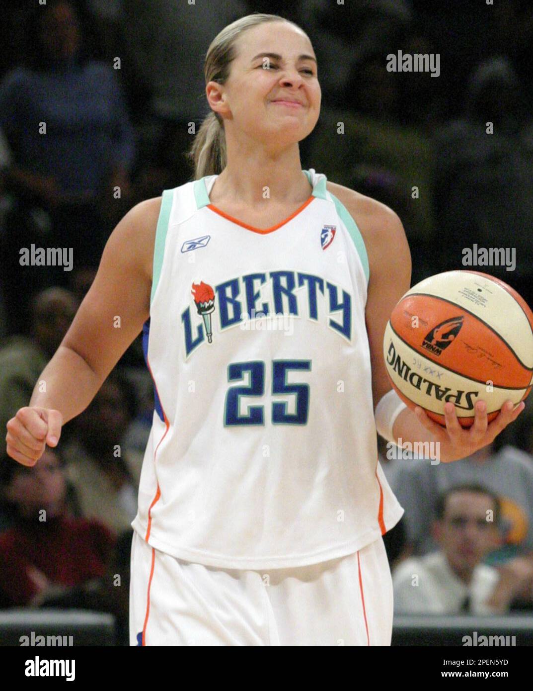 New York Liberty's Becky Hammon smiles during the final seconds of the ...