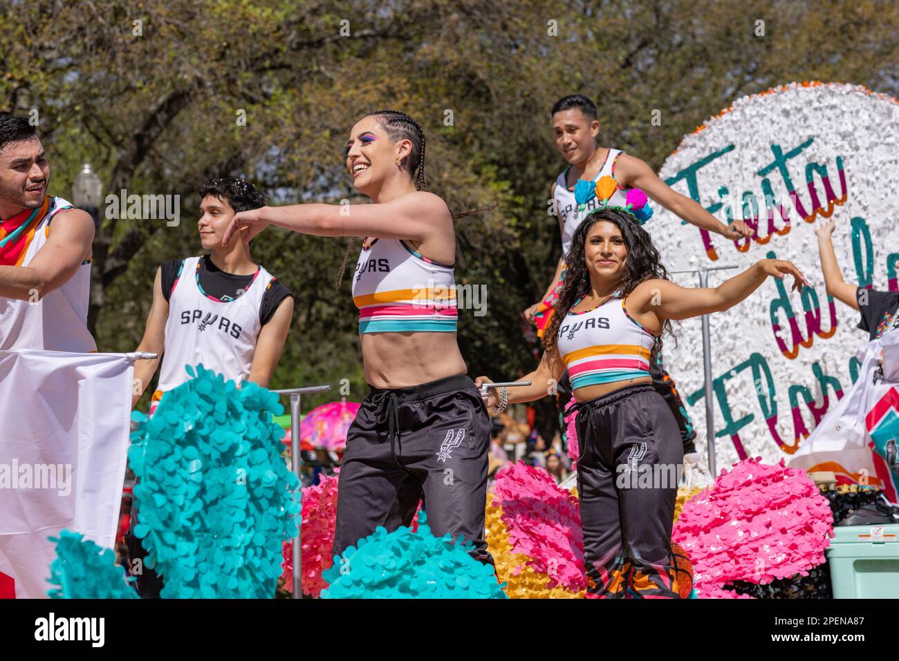 Parade float basketball hi-res stock photography and images - Alamy