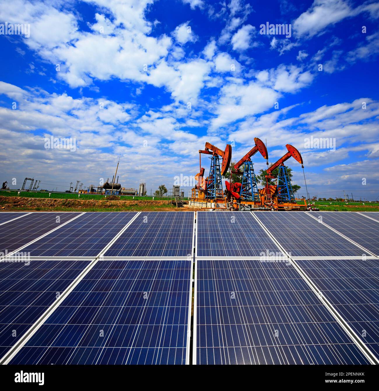 Oil pump with solar panels Stock Photo - Alamy