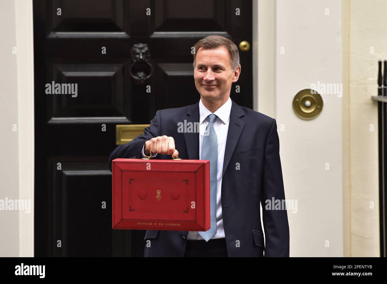 Jeremy hunt budget hi-res stock photography and images - Alamy