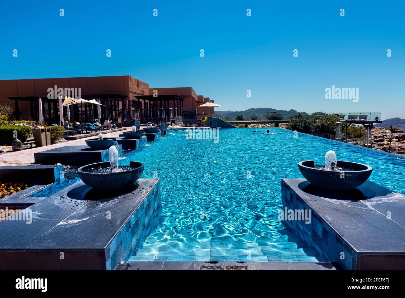 Luxury pool and lodging at the Anantara on Jebel Akhdar, Saiq, Oman ...