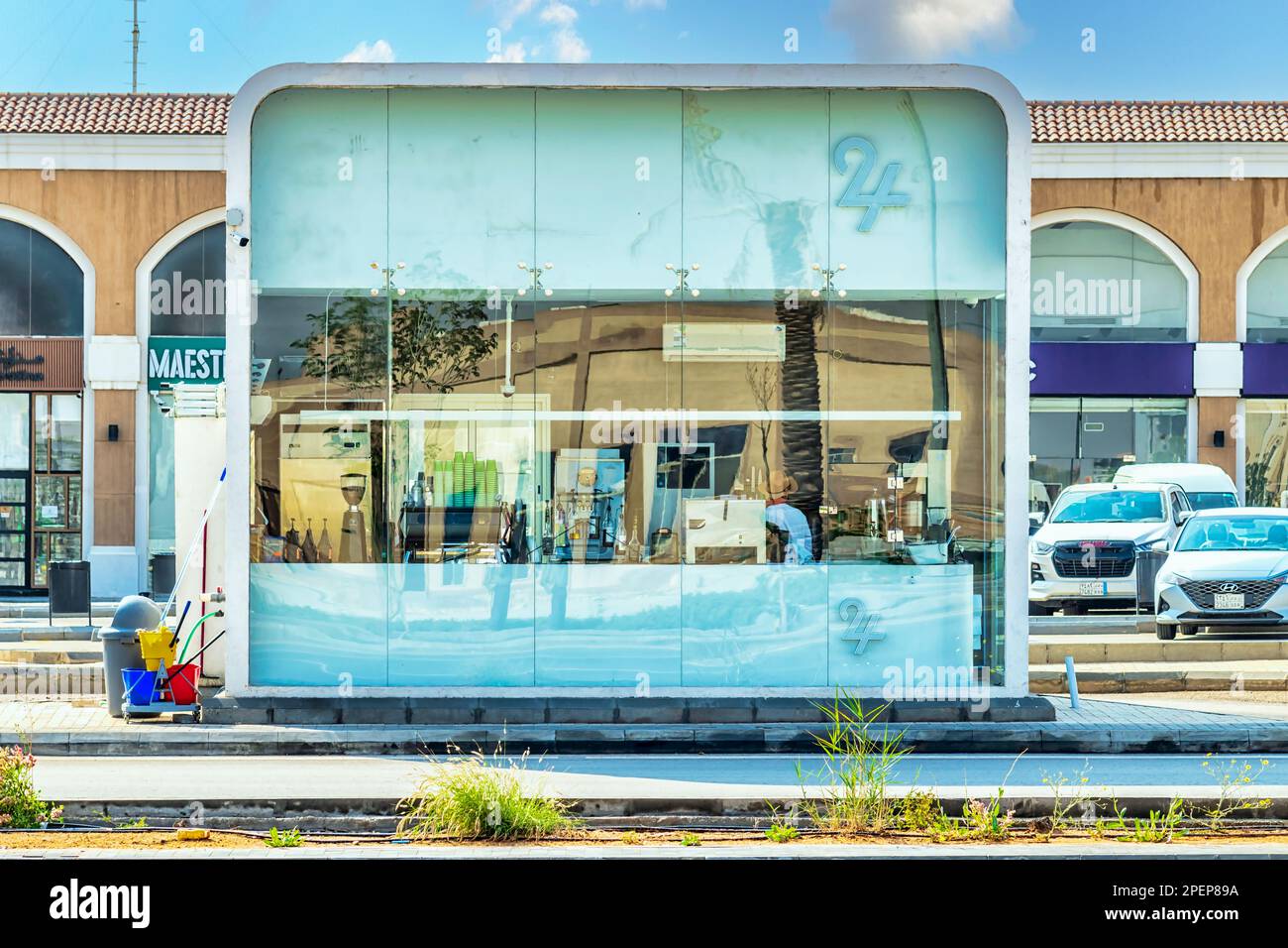 24 Coffee Shop - front view Stock Photo - Alamy