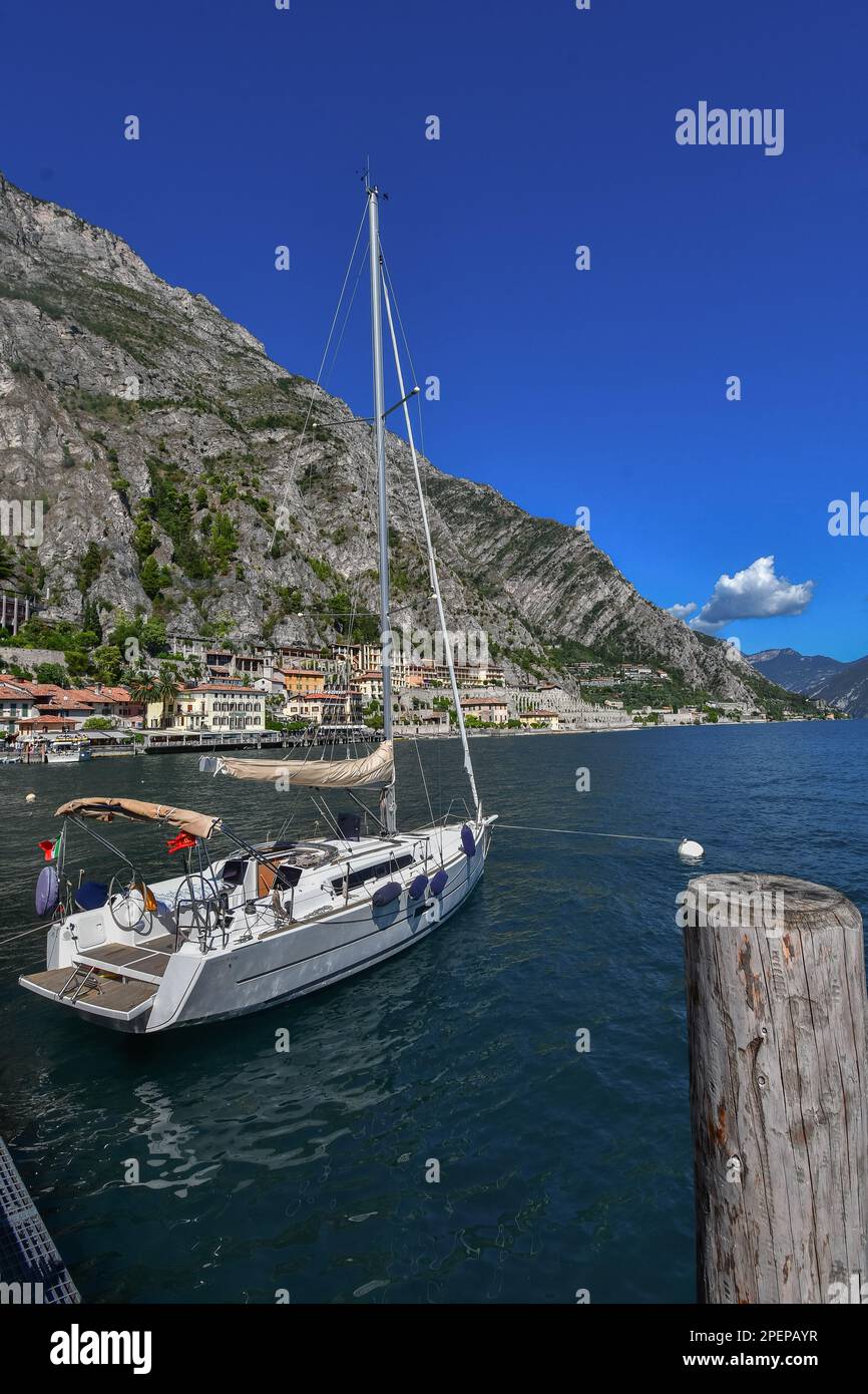 Limone Village at Lake Garda Stock Photo - Alamy