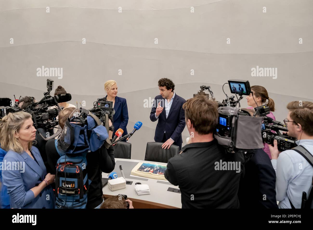 Result chamber elections hi-res stock photography and images - Alamy