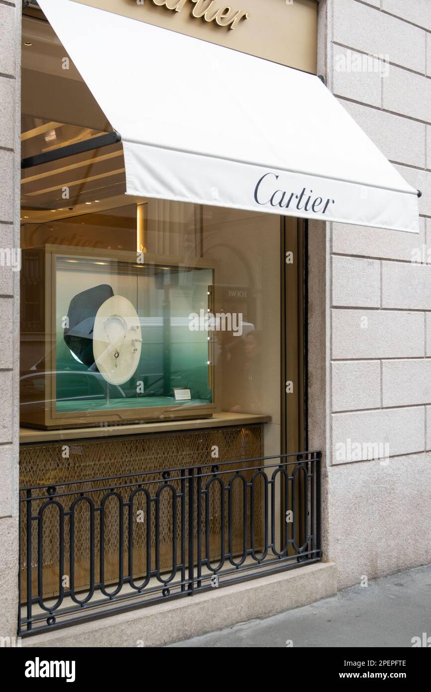 Cartier store logo hi-res stock photography and images - Alamy