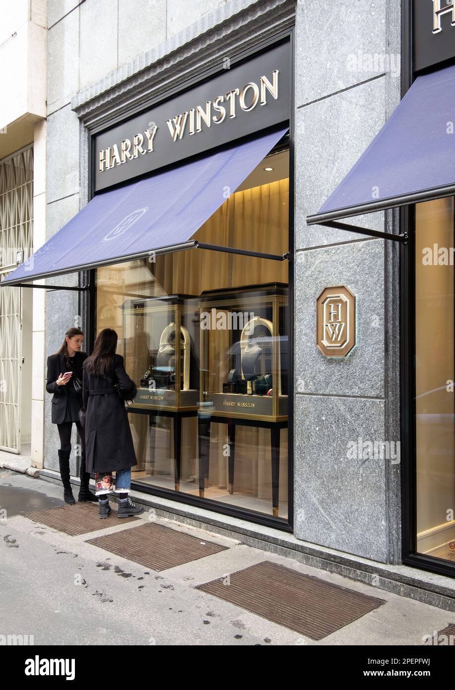 Harry Winston Store