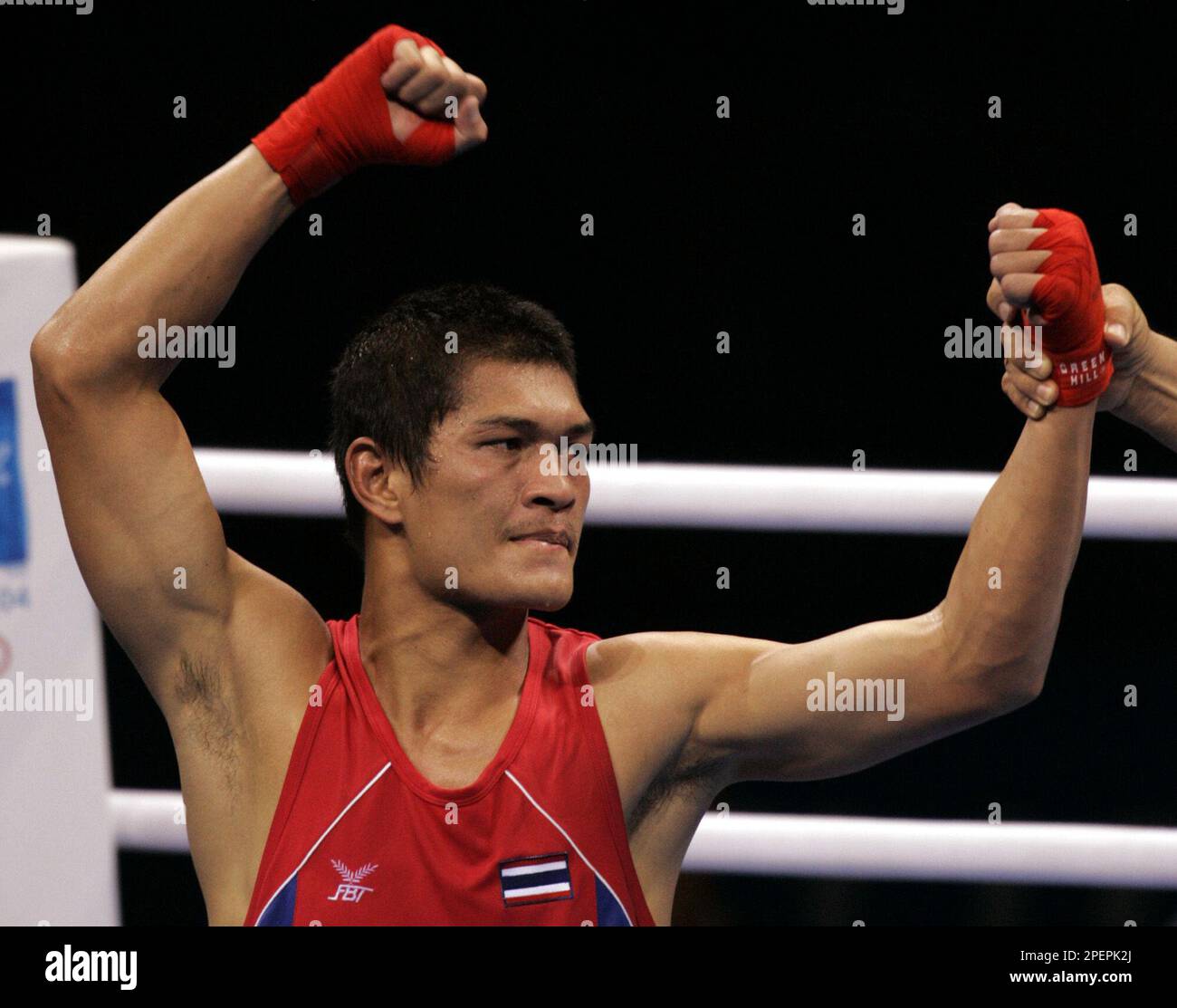 Thailand's Prasathinphimai Suriya celebrates his victory over Ukraine's ...