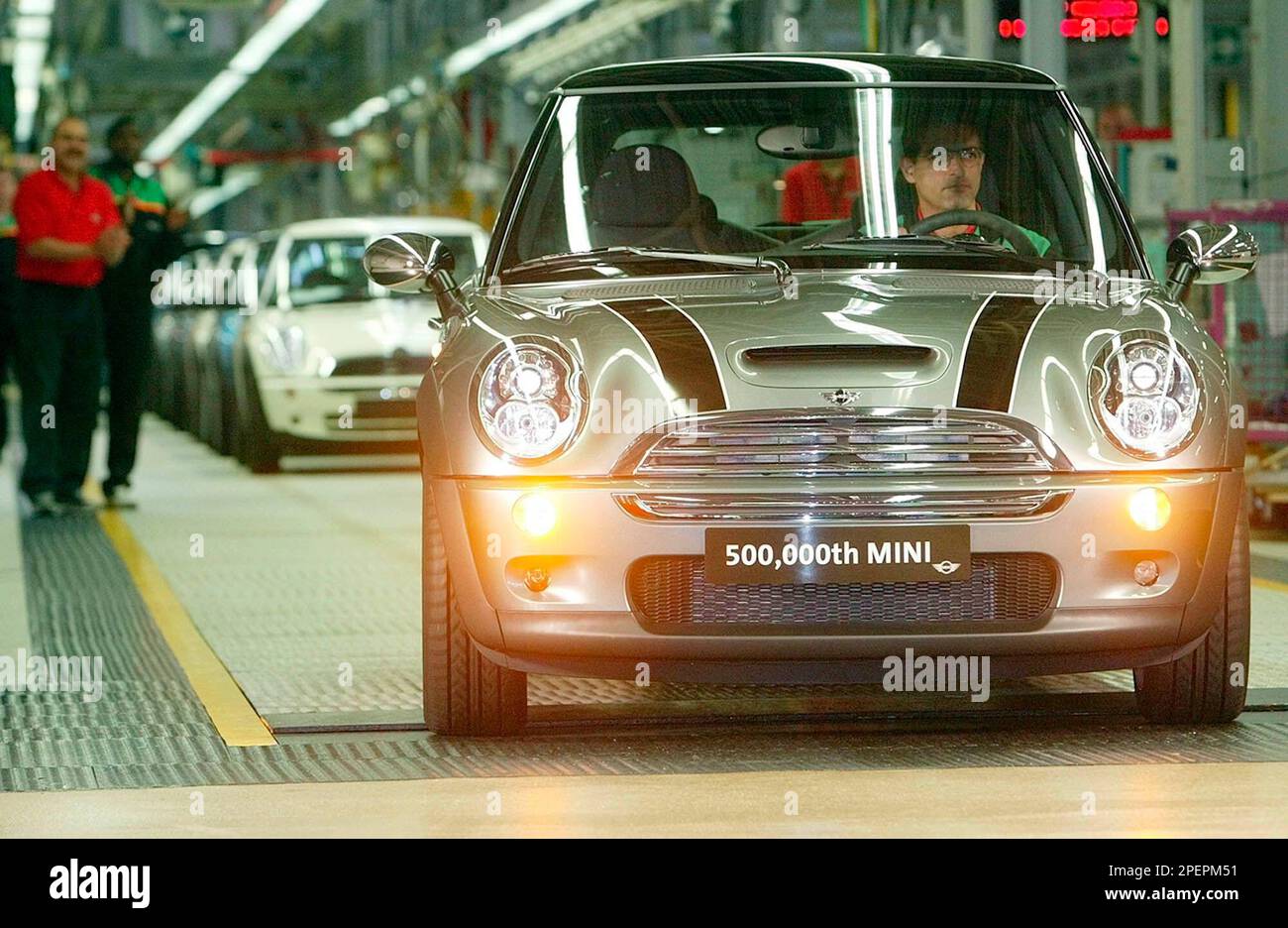 The 500,000th Mini is driven off the production line at BMW Group Plant ...