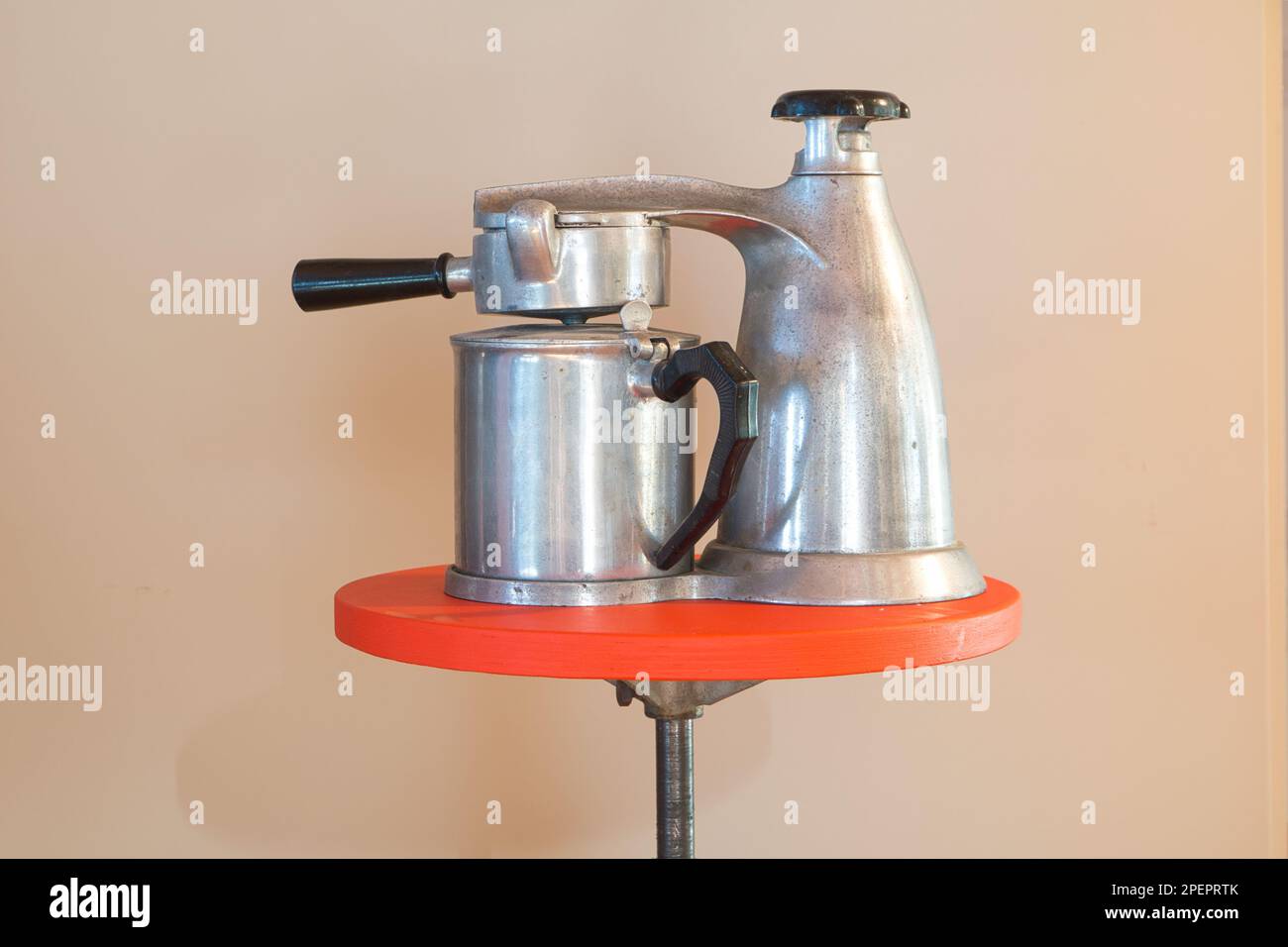 Old time Italian coffee machine Stock Photo - Alamy