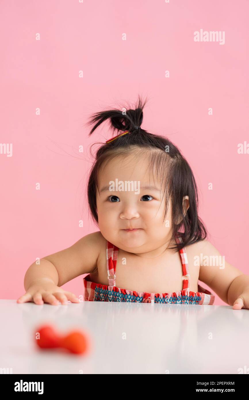 Vertical shot lovely girl hi-res stock photography and images - Alamy