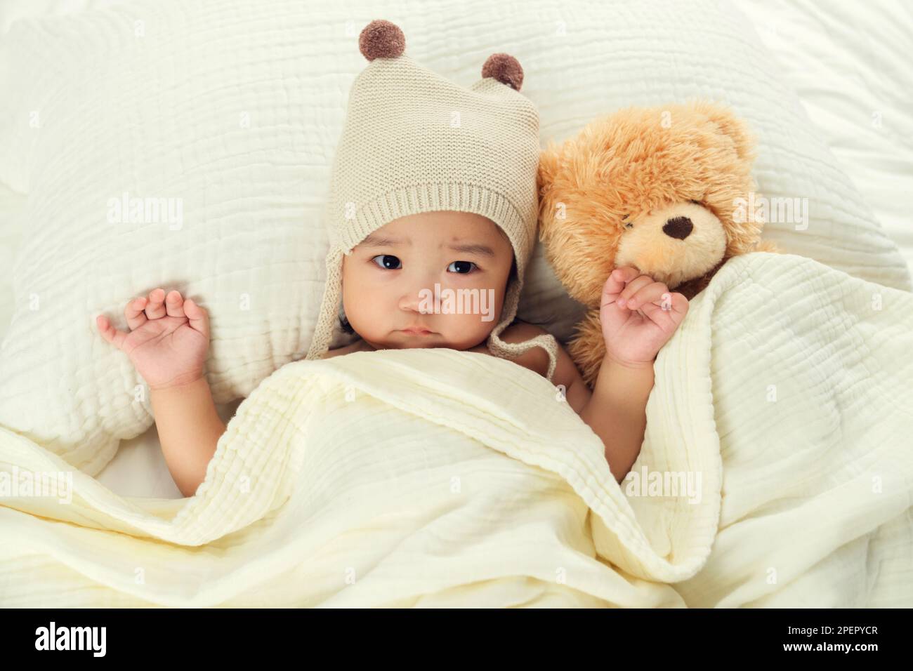12 year old girl lying bed hi-res stock photography and images - Alamy