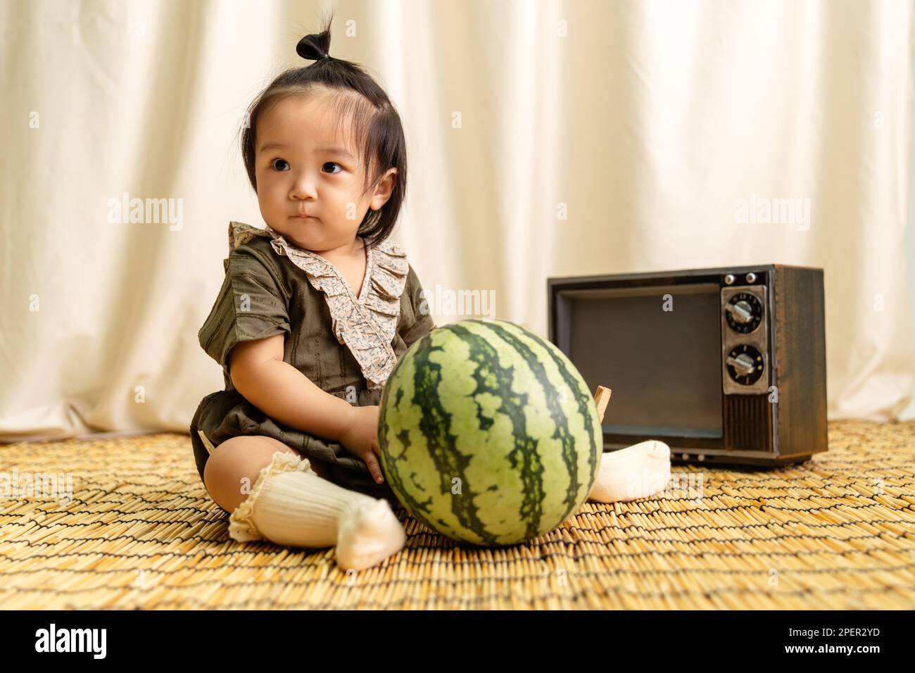 Baby watermelon hi-res stock photography and images - Alamy