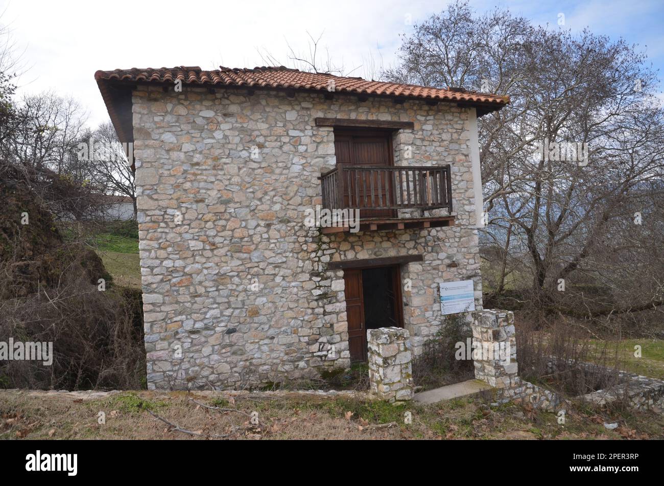 Horizontal water wheel greece hi-res stock photography and images - Alamy