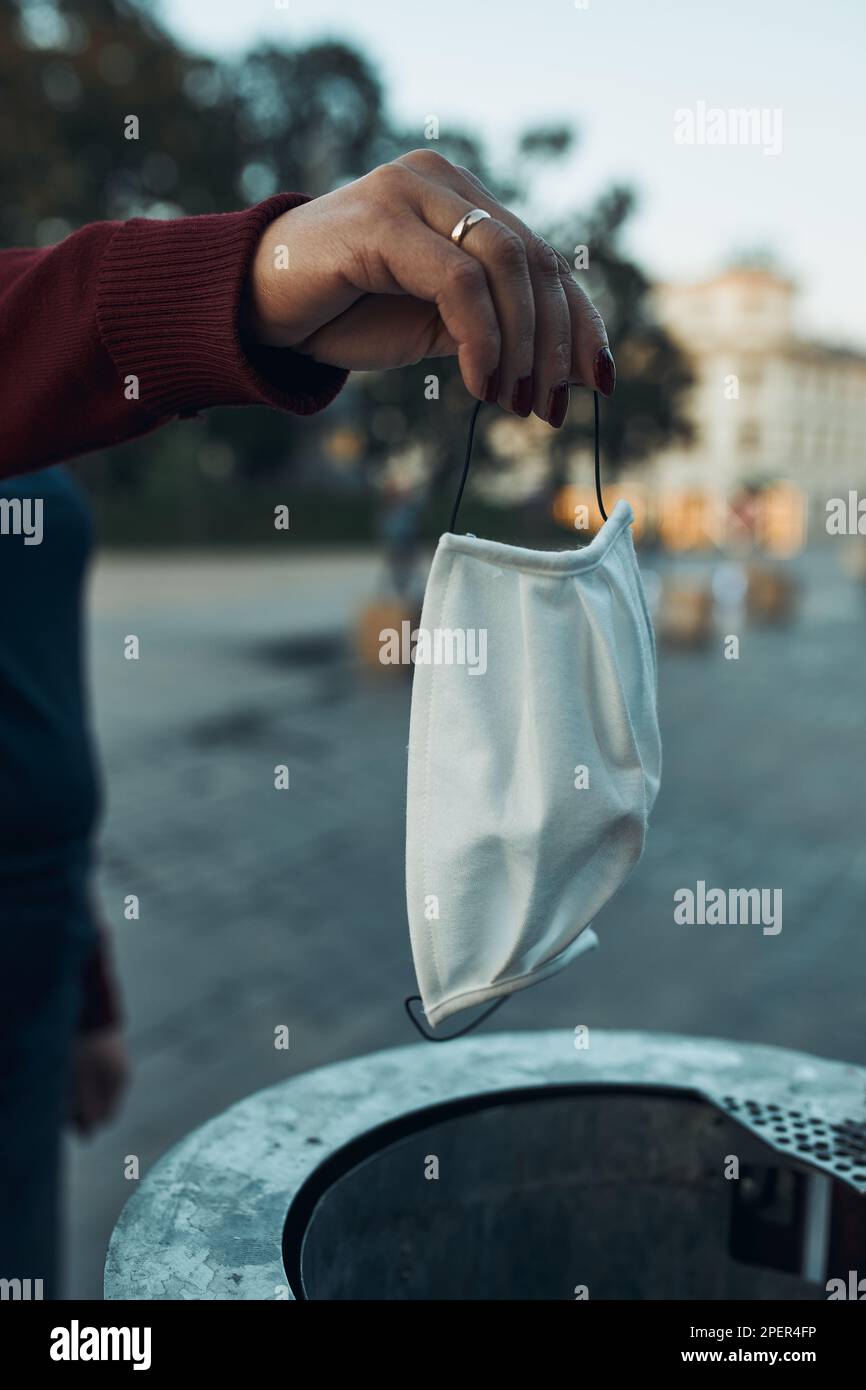 Throwing out the trash hi-res stock photography and images - Alamy