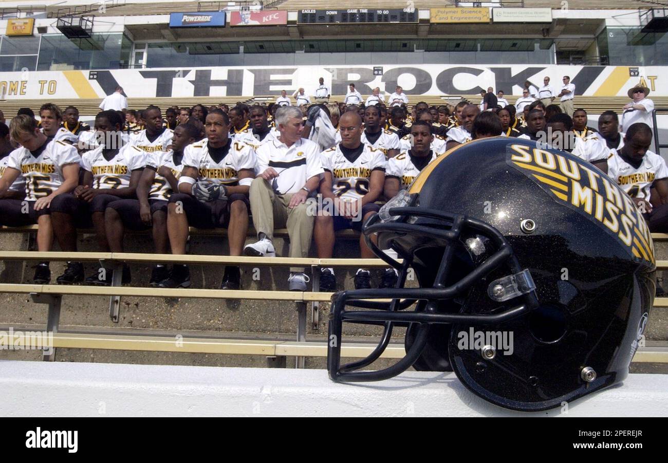 Southern Mississippi coach Jeff Bower, center, talks to his players ...