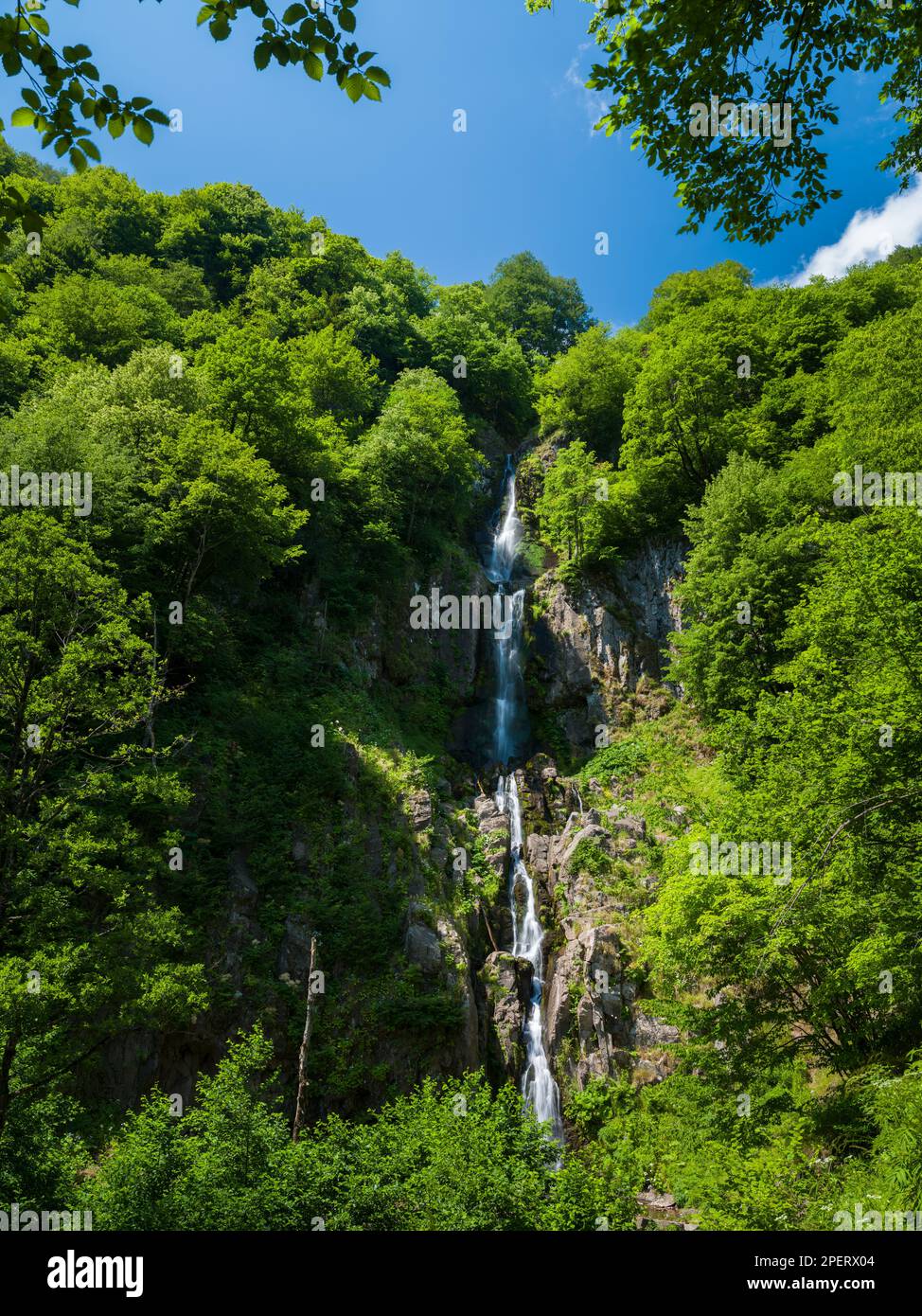 First waterfall hi-res stock photography and images - Alamy