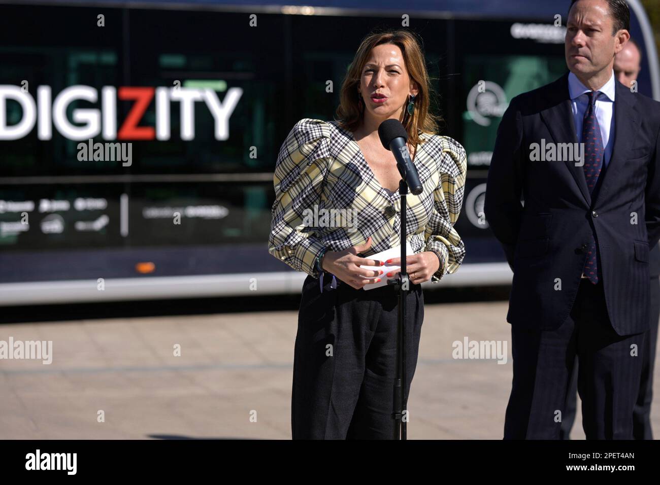 The Councilor for Public Services and Mobility, Natalia Chueca, and ...