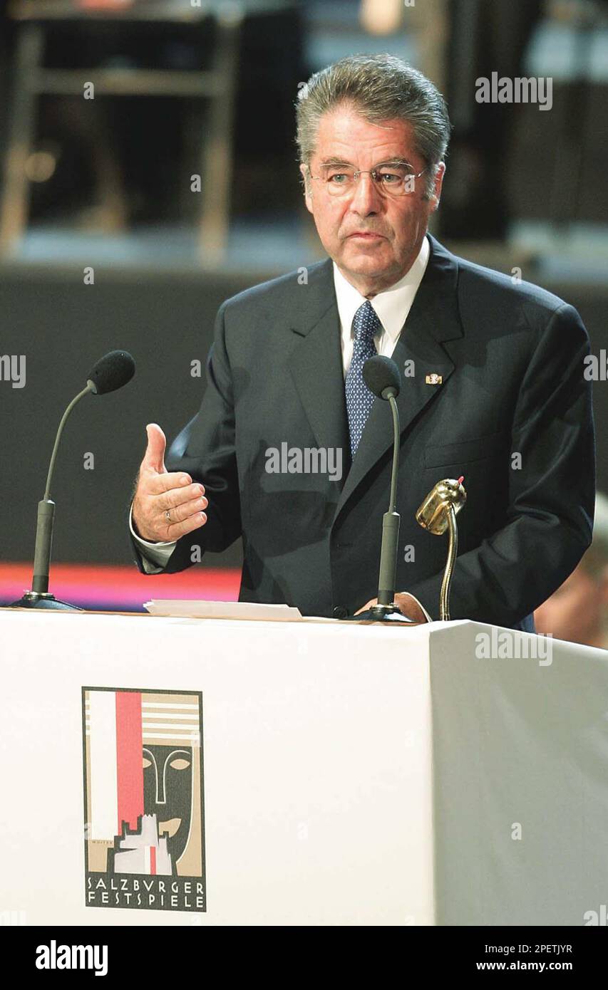 Bundespraesident Heinz Fischer haelt am Freitag, 23. Juli 2004 bei der ...