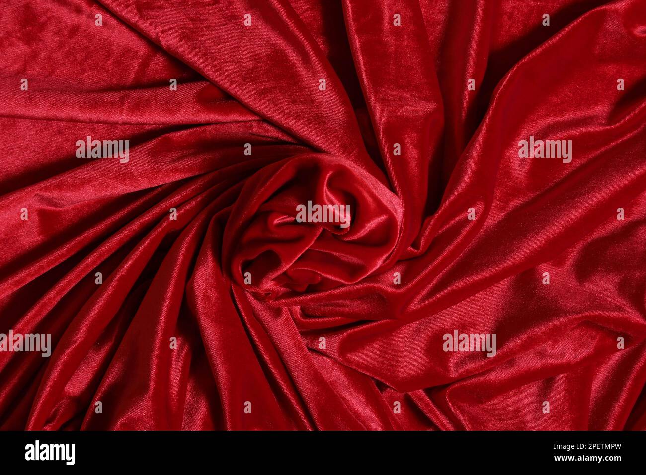 Red velvet fabric hi-res stock photography and images - Alamy