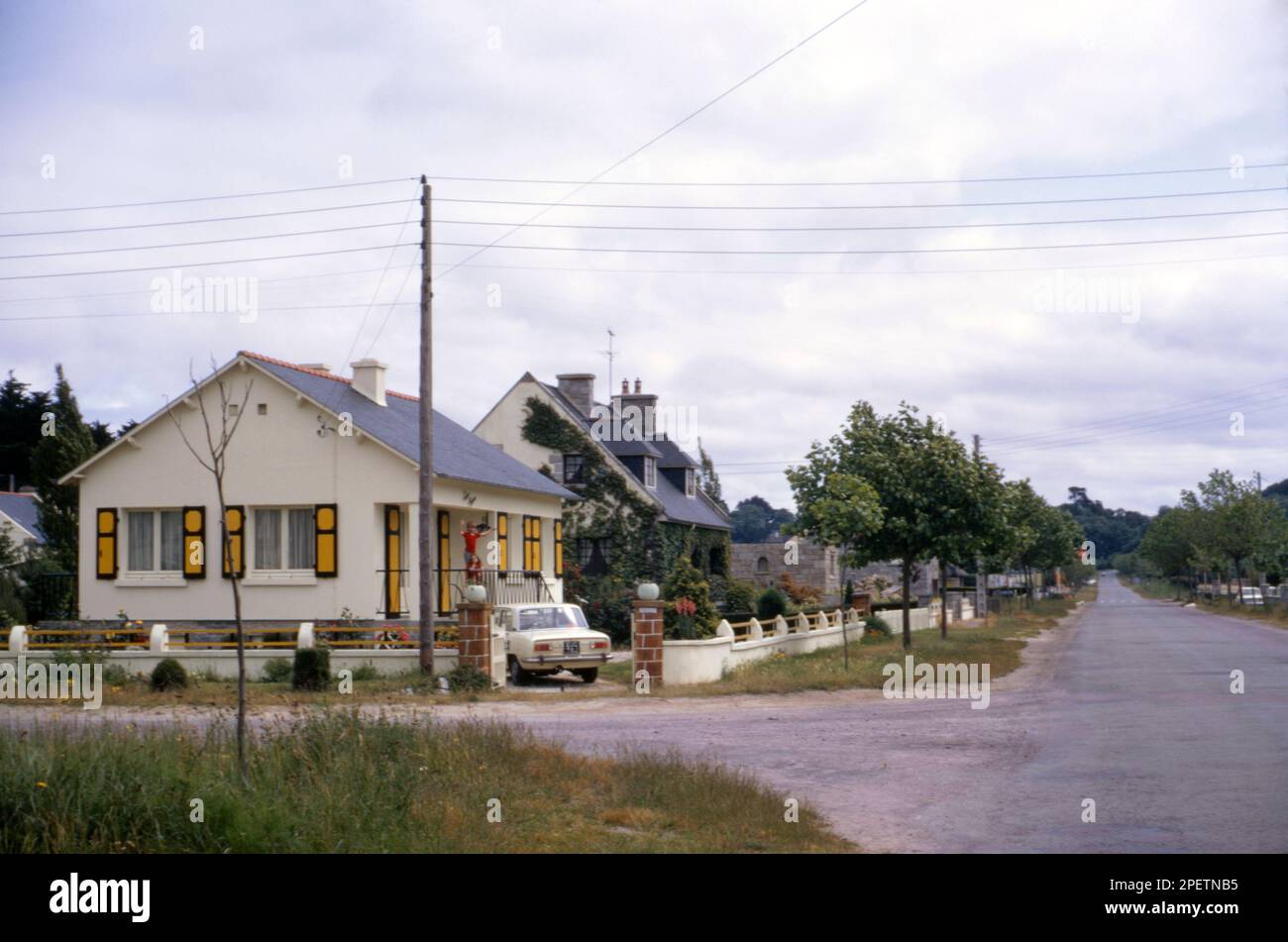 View of Leve Rames holiday villa from across the road with a cream Alfa ...