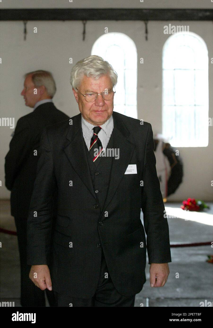 Franz Ludwig Graf von Stauffenberg, Sohn des Hitler-Attentaeters Claus ...