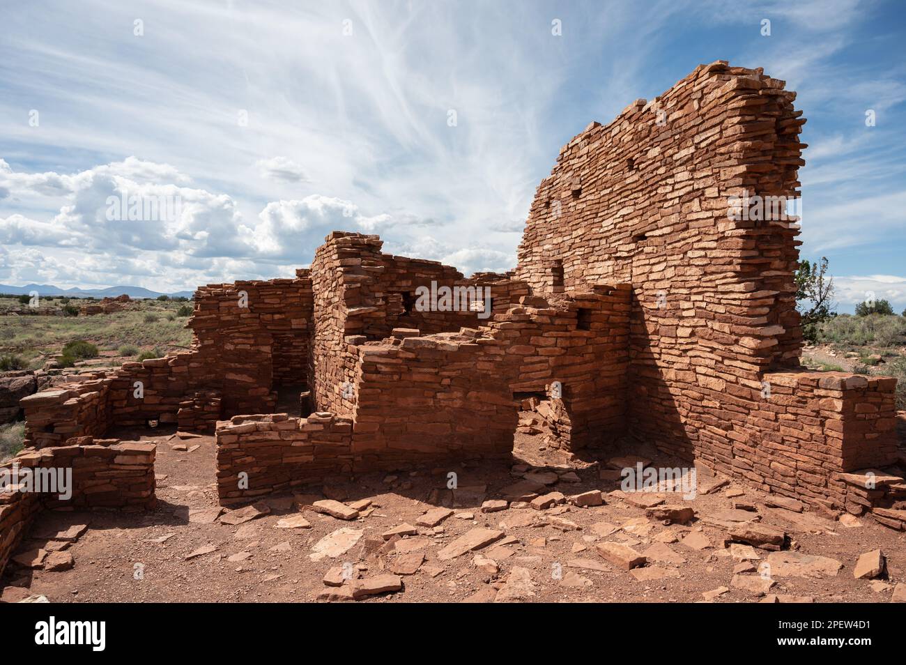 Abandoned ancient indigenous village in US desert landscape ...