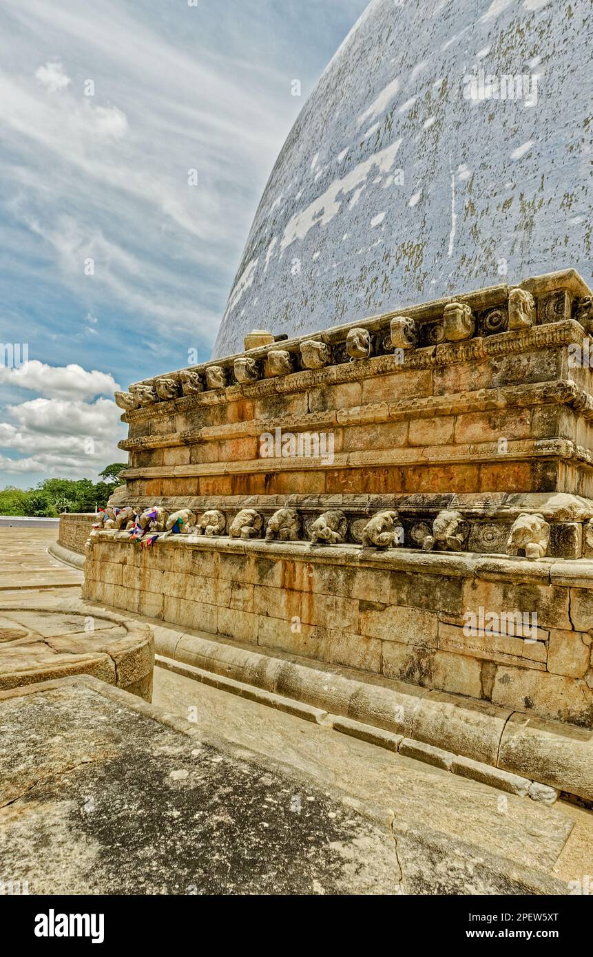 Ruwanwelisaya History