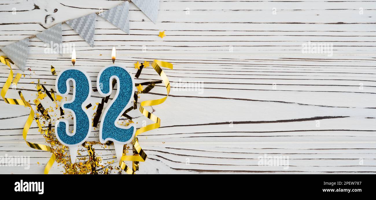 Number 32 hi-res stock photography and images - Alamy