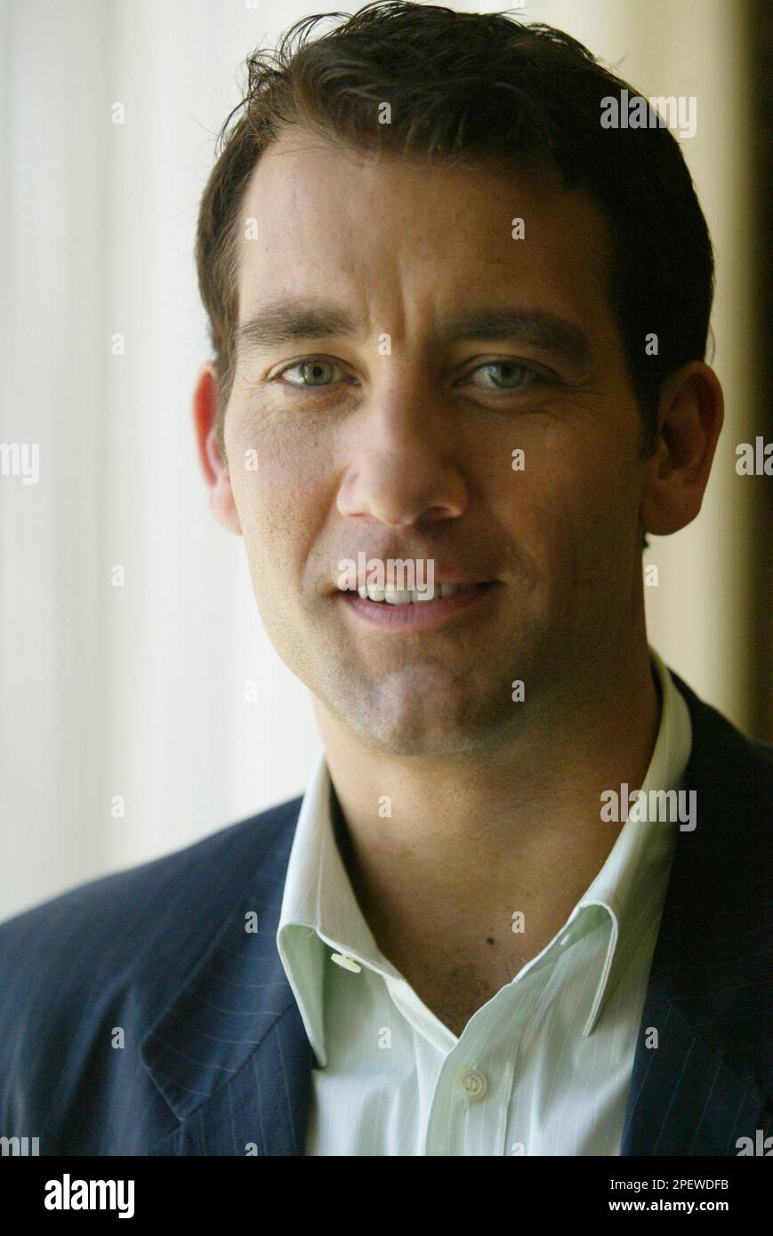 English actor Clive Owen poses for a photo June 26, 2004, at a hotel in ...
