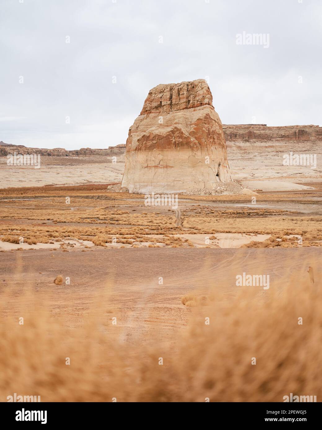 Lone Rock, at Lake Powell in Glen Canyon National Recreation Area, Utah ...