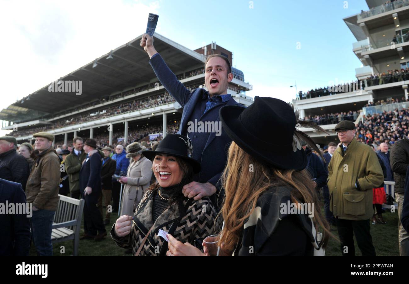 Crowds watching race 3 The Ultima Handicap Steeple Chase Racing at ...