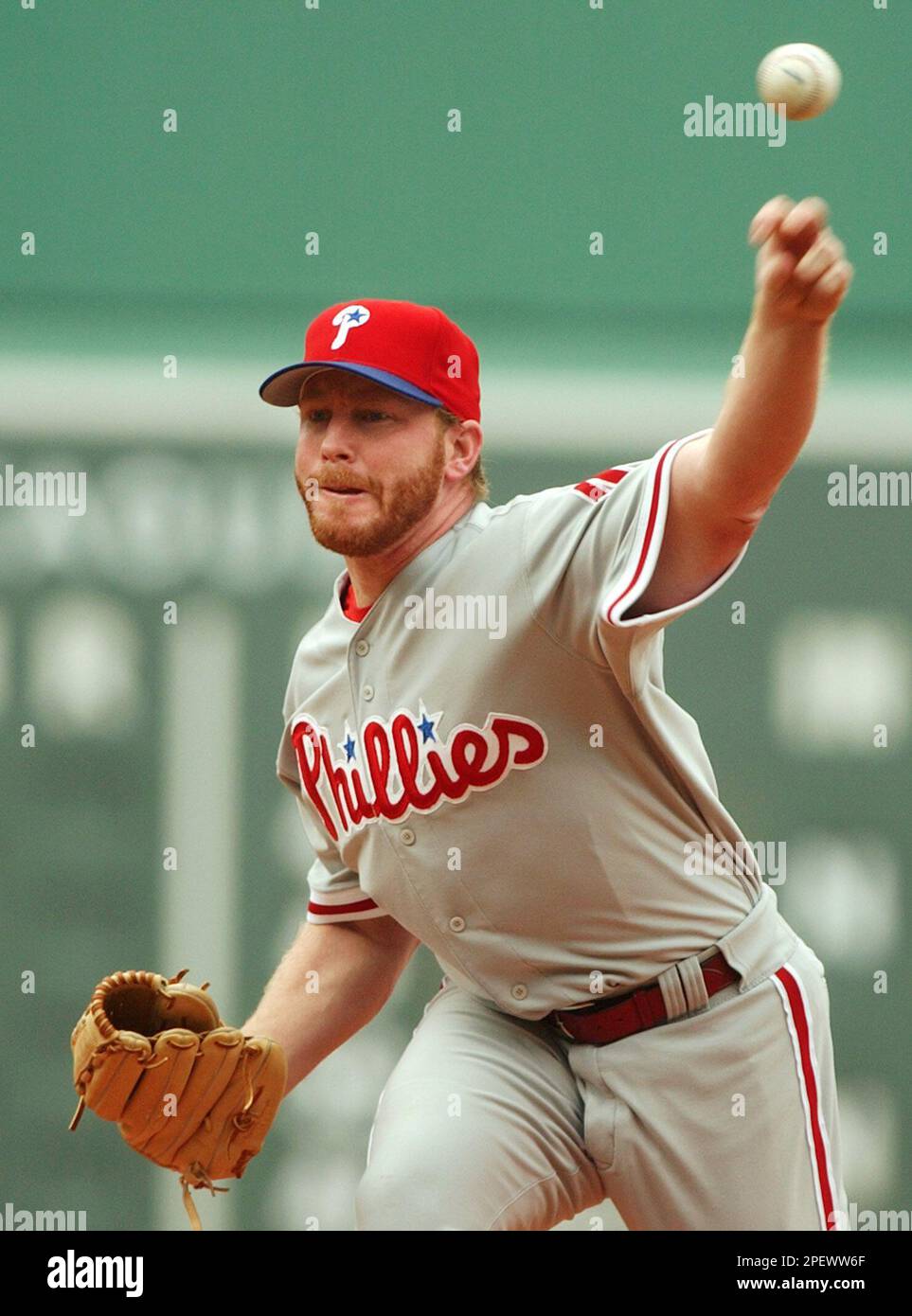 Philadelphia Phillies starting pitcher Randy Wolf delivers against the ...