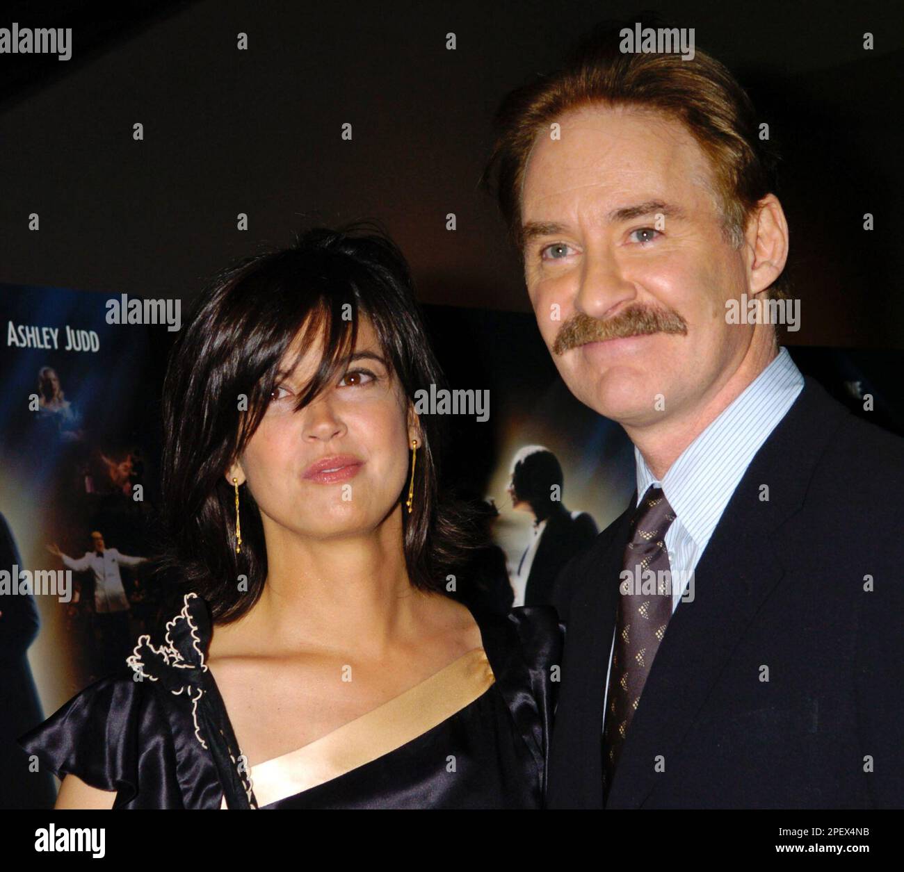 Phoebe cates and kevin kline wedding 60 photos - Astyledwedding.com