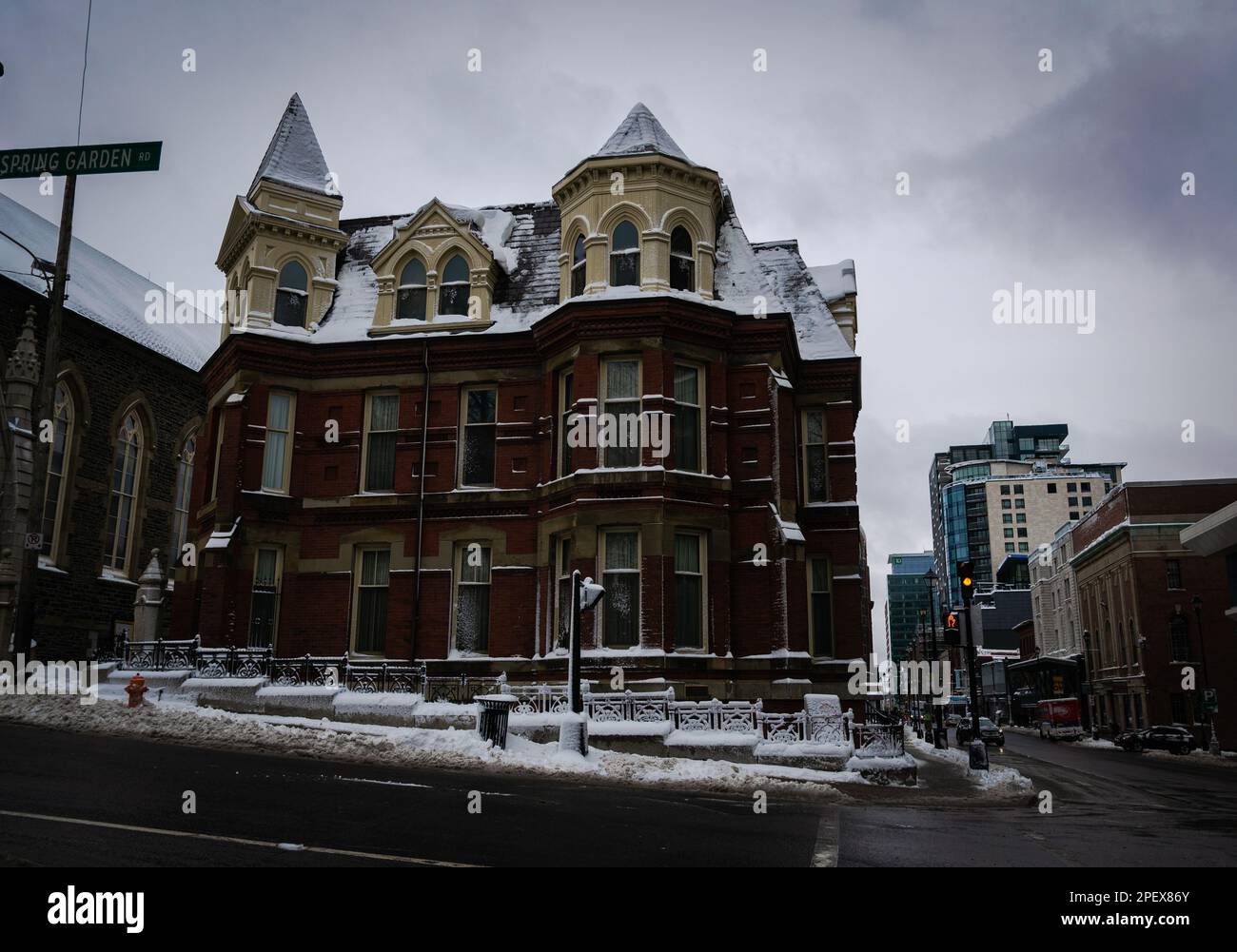 Victorian brick built house hi-res stock photography and images - Alamy