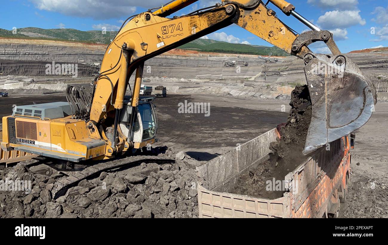 Construction machines trucks hi-res stock photography and images - Alamy