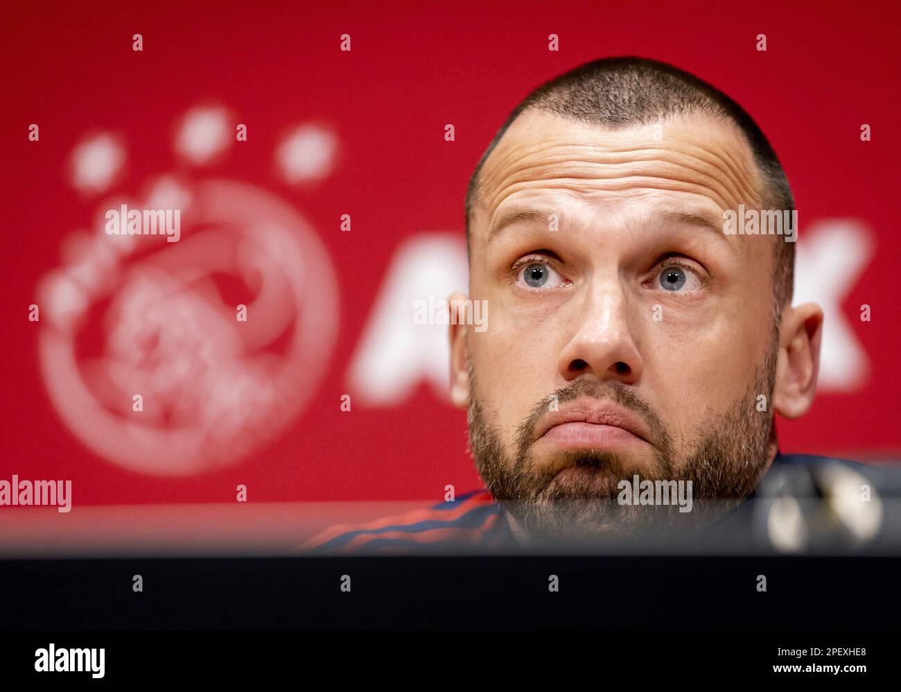 AMSTERDAM - Ajax coach John Heitinga looks ahead to the Classic against ...