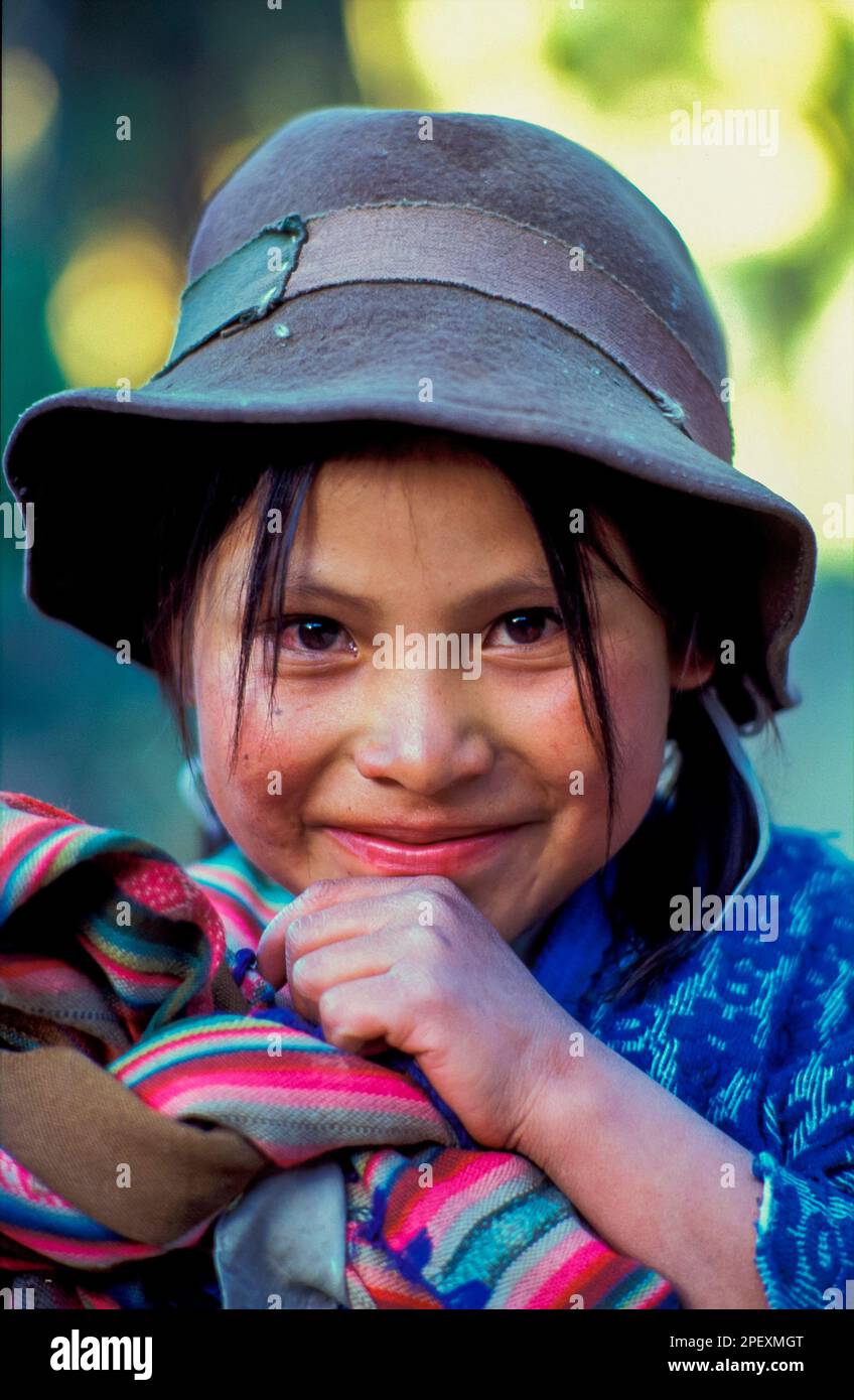 Bolivia, Ocuri. Portrait of an indian girl Stock Photo - Alamy