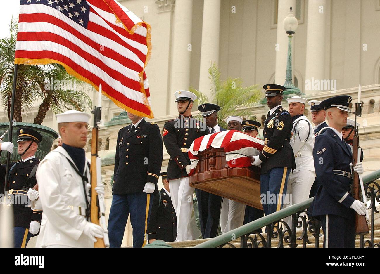 Former President Ronald Reagan's body is removed from the U.S. Capitol ...